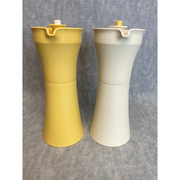 Tupperware | Kitchen | Vintage Tupperware Oil Vinegar Salad Dressing ...